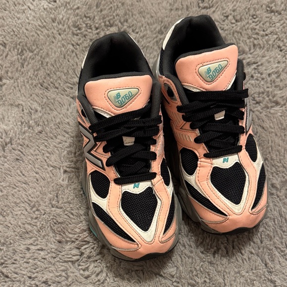 New Balance | Shoes | New Balance Peach And Black Athletic Shoes | Poshmark
